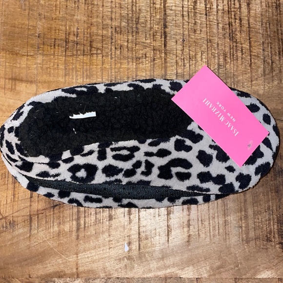 Isaac Mizrahi | Shoes | Isaac Mizrahi Leopard Slippers Size Large Nwt ...